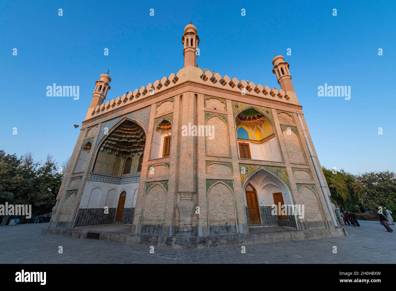 Shrine of the Cloak, Ahmad Shah Durrani mausoleum, Kandahar ...