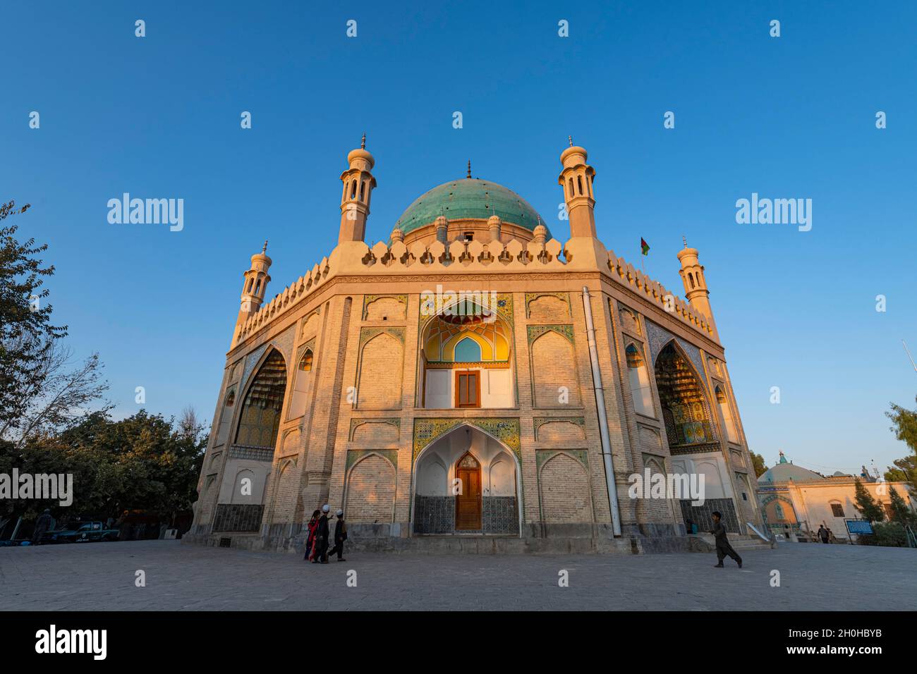 Shrine of the Cloak, Ahmad Shah Durrani mausoleum, Kandahar ...