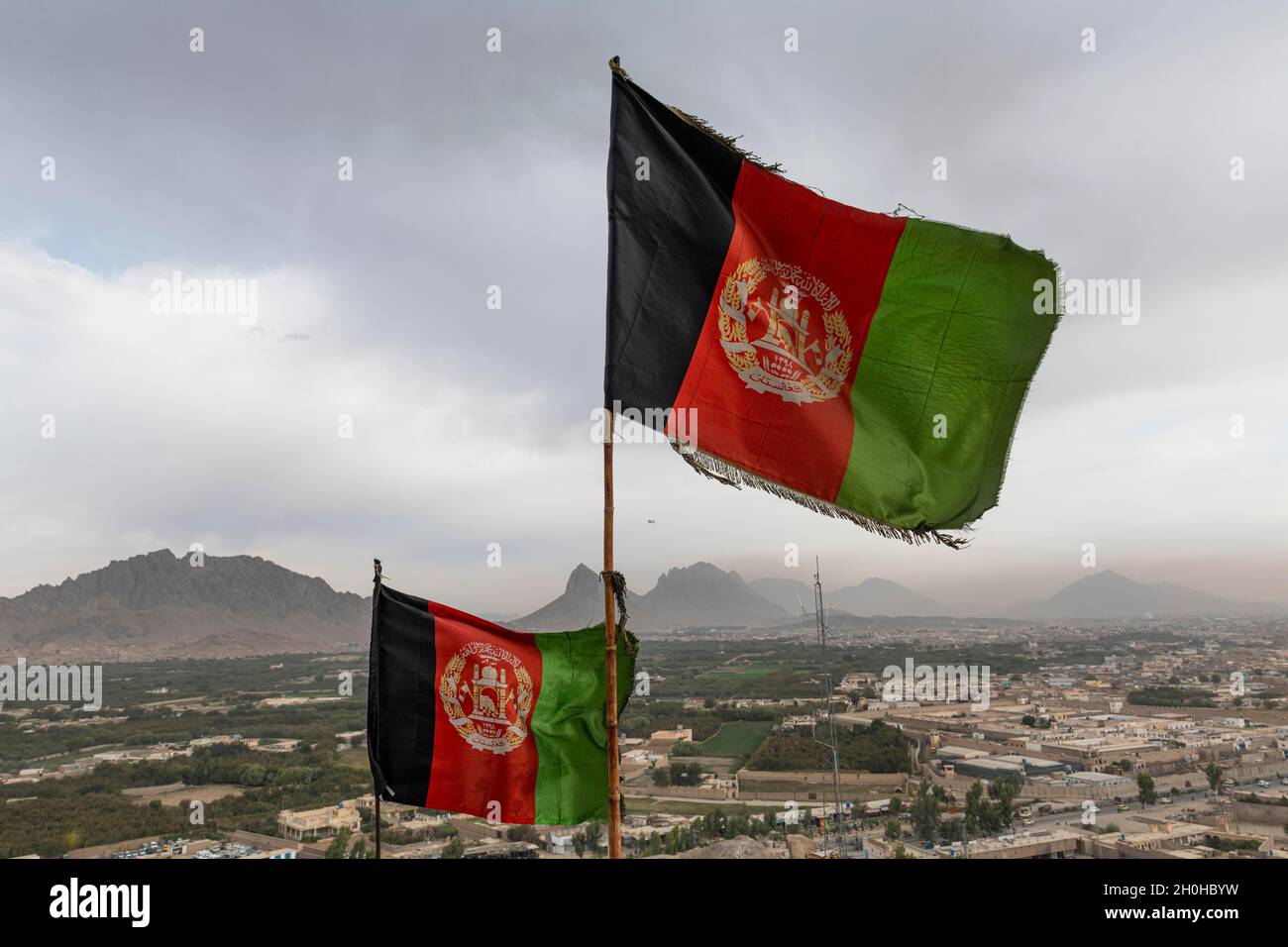 Afghan flags at Chil Zena ("Forty steps"), Kandahar, Afghanistan Stock ...