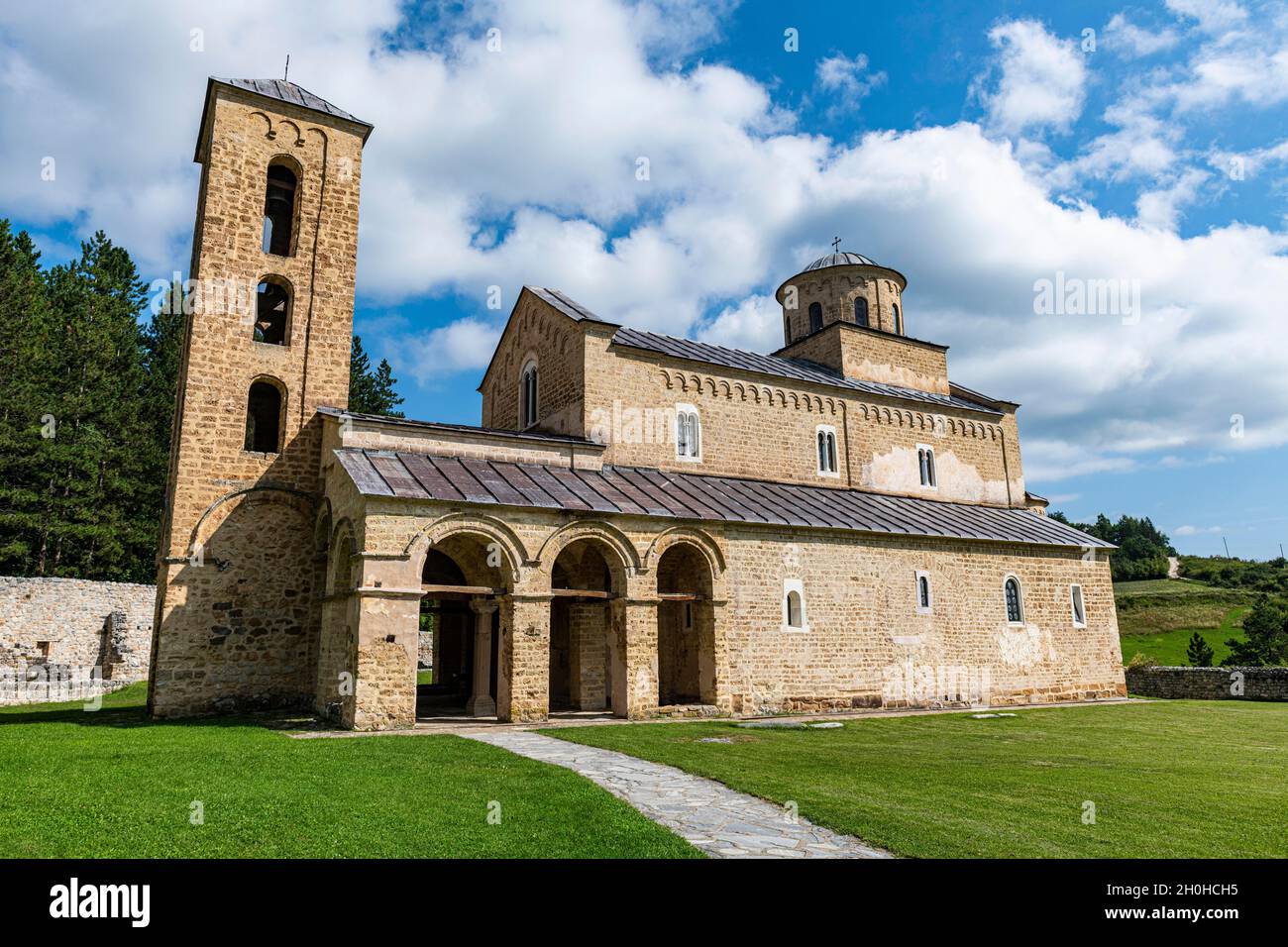 Monastery sopocani hi-res stock photography and images - Alamy