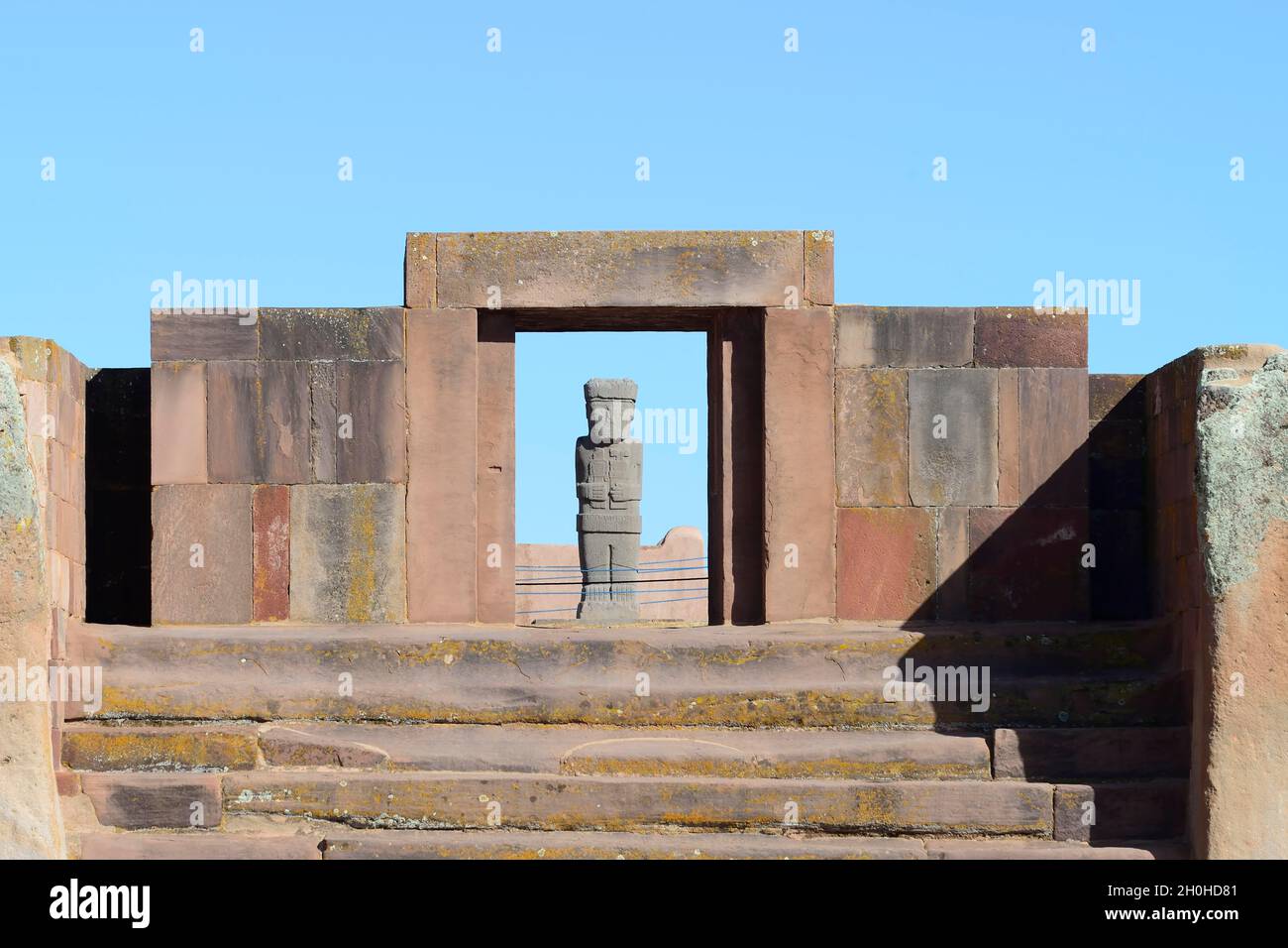 Entrance to Kalasasaya with Ponce Monolith, pre-Inca ruins of Tiwanaku ...