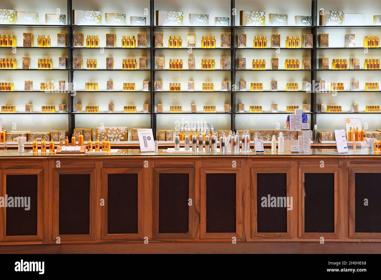 Fragonard grasse perfume hi-res stock photography and images - Alamy
