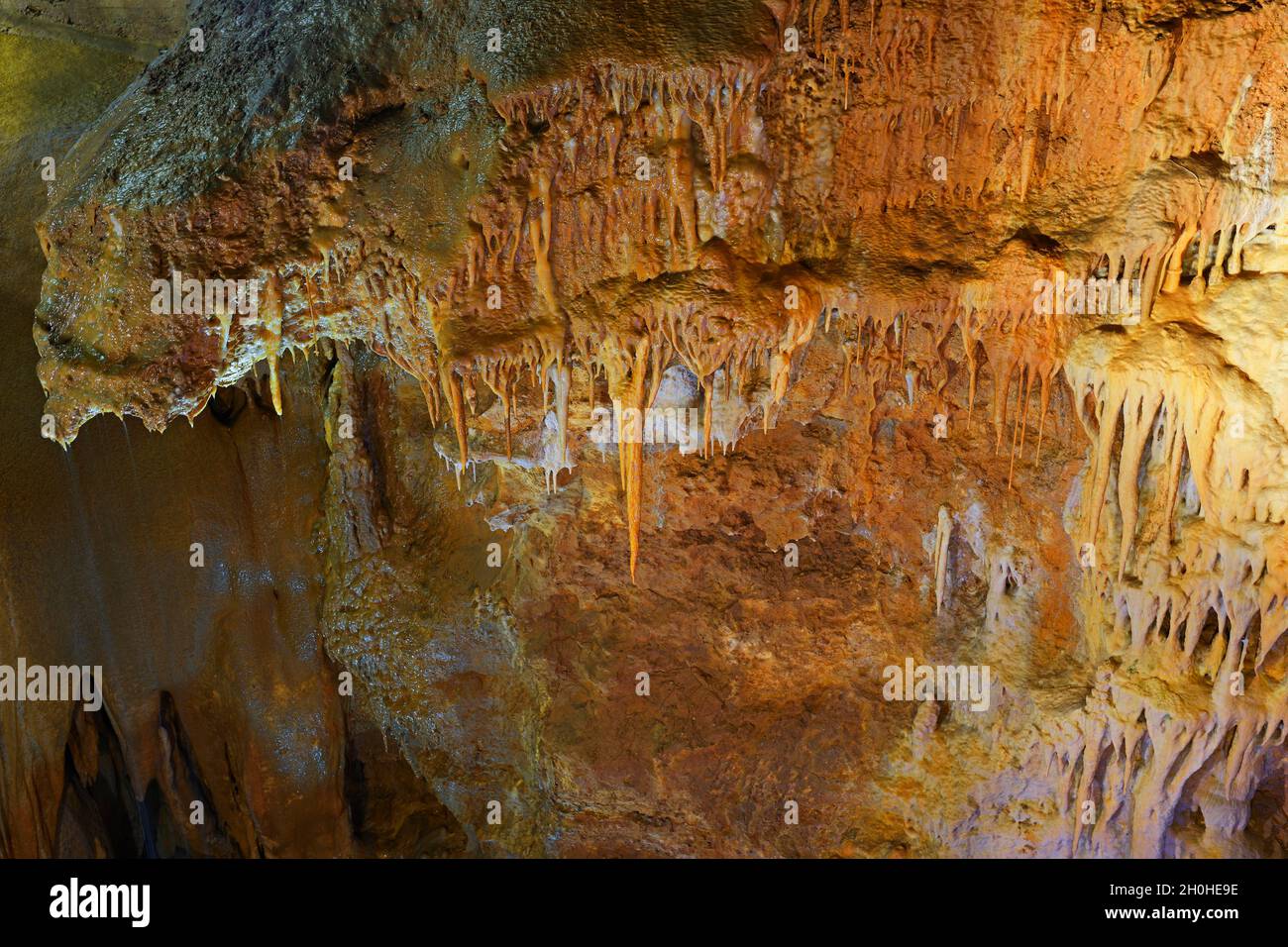 Grotte de stalactites hi-res stock photography and images - Alamy