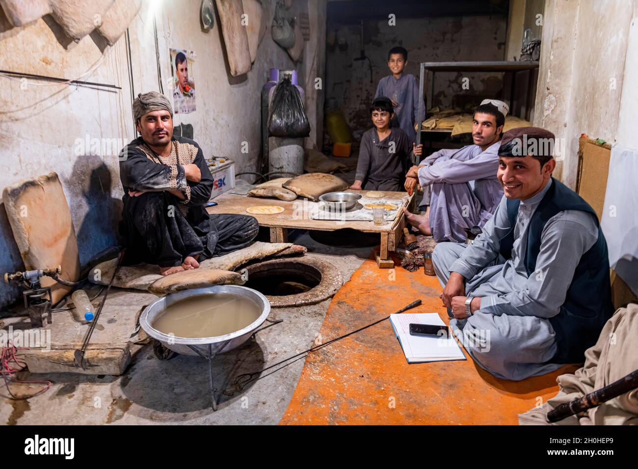 Local traditional bakery, Kandahar, Afghanistan Stock Photo - Alamy