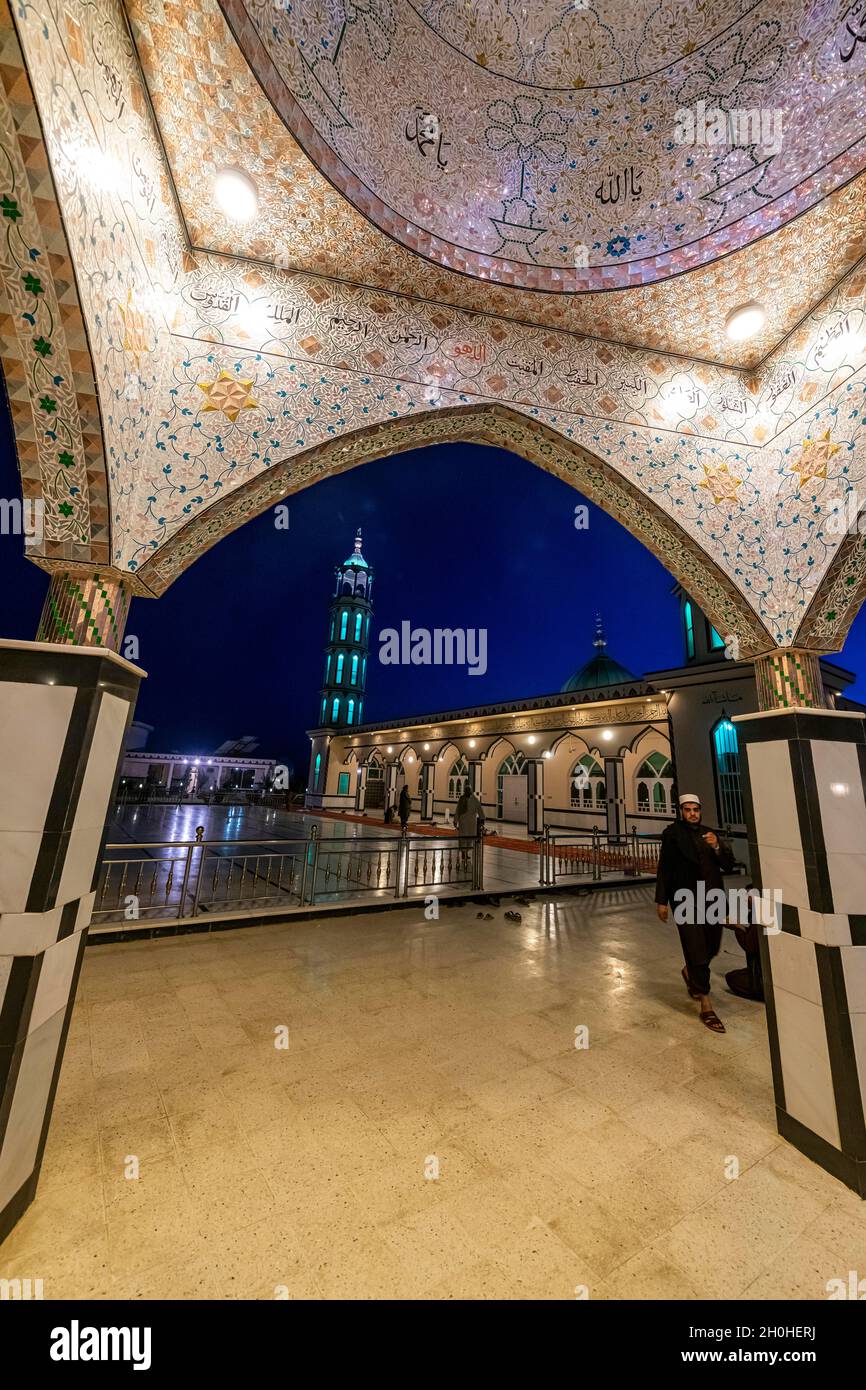 Grand mosque Azno Mina at night, Kandahar, Afghanistan Stock Photo - Alamy