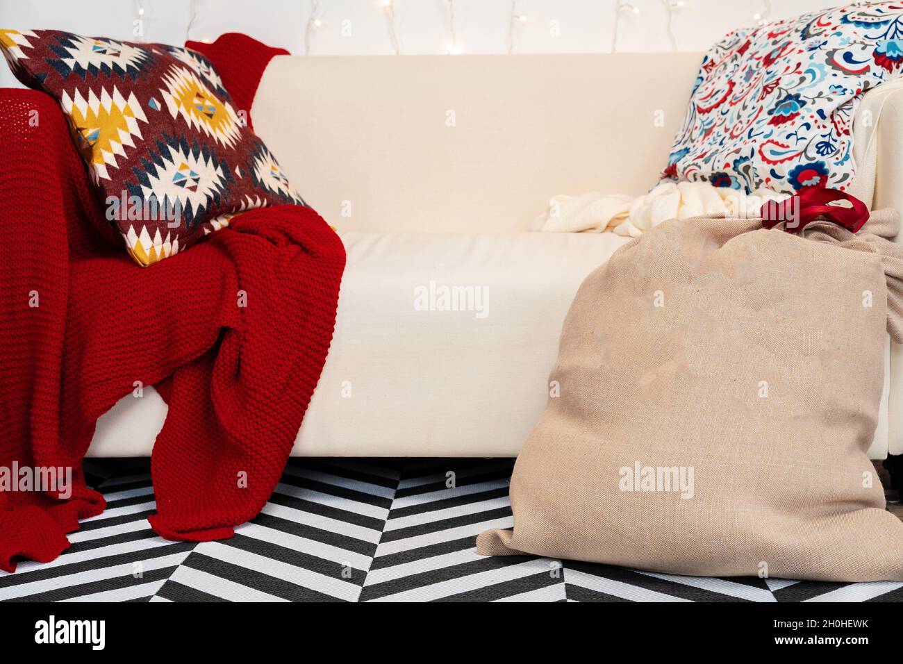 Cusion hi-res stock photography and images - Alamy