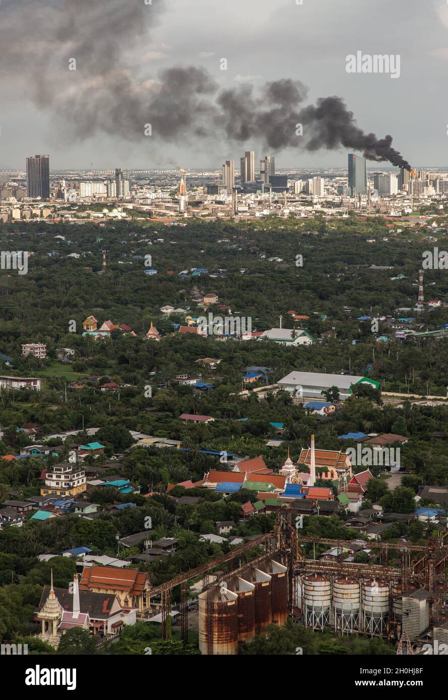 Bangkok, Thailand - 10 Oct, 2021 : Plume of smoke clouds from Burnt ...