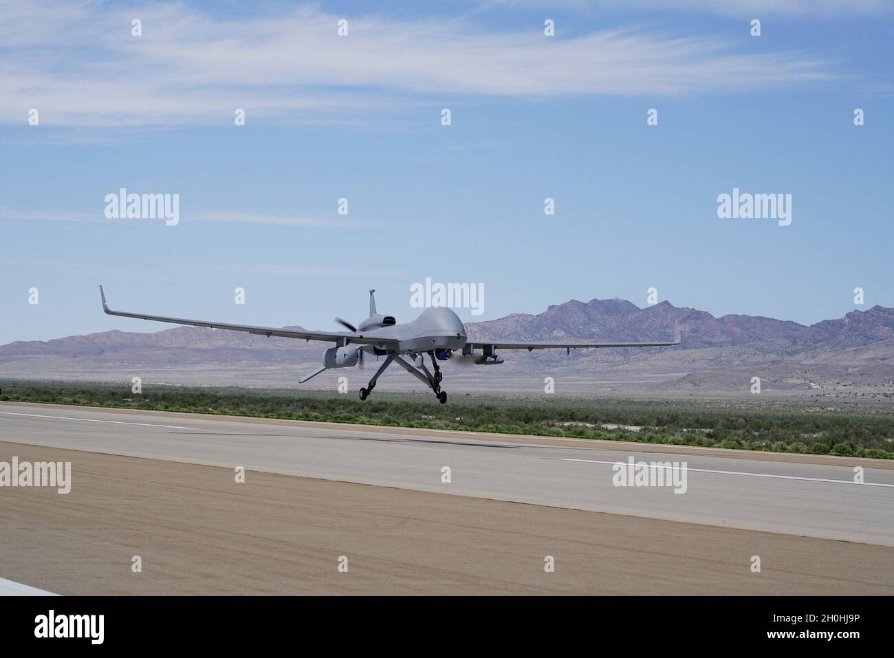 Electromagnetic systems hi-res stock photography and images - Alamy