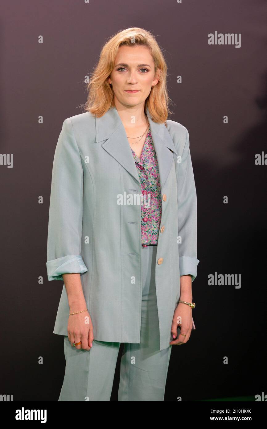 Charlotte ritchie 2021 hi-res stock photography and images - Alamy