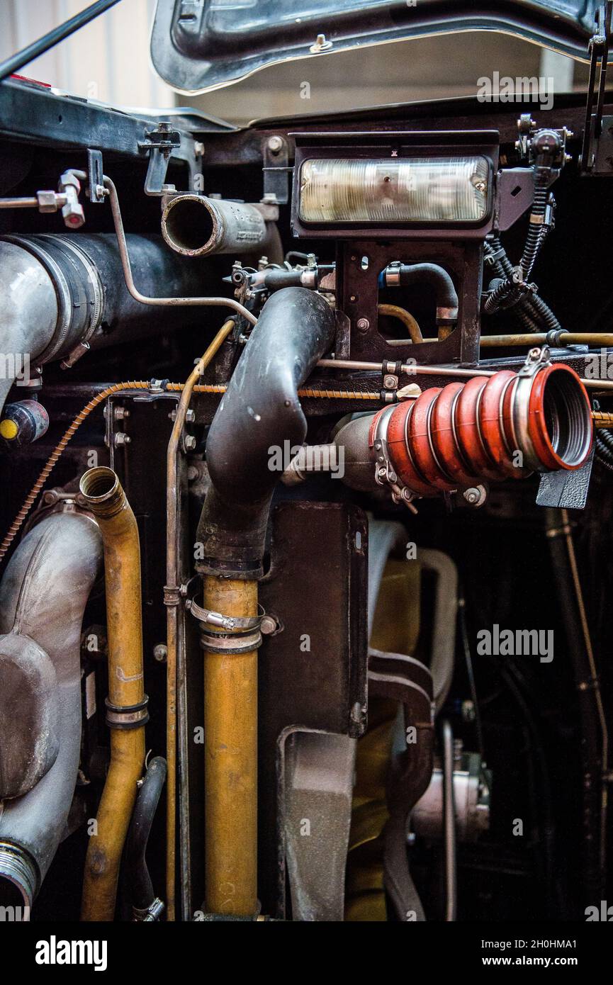 Augsburg, Germany. 08th Oct, 2021. The engine compartment of a bus ...