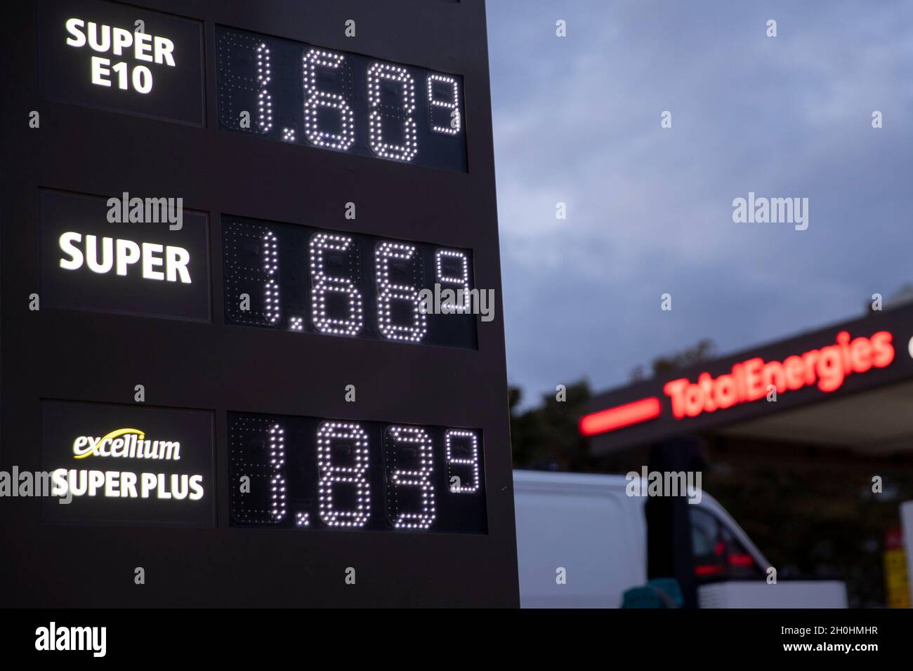 Super e10 hi-res stock photography and images - Alamy