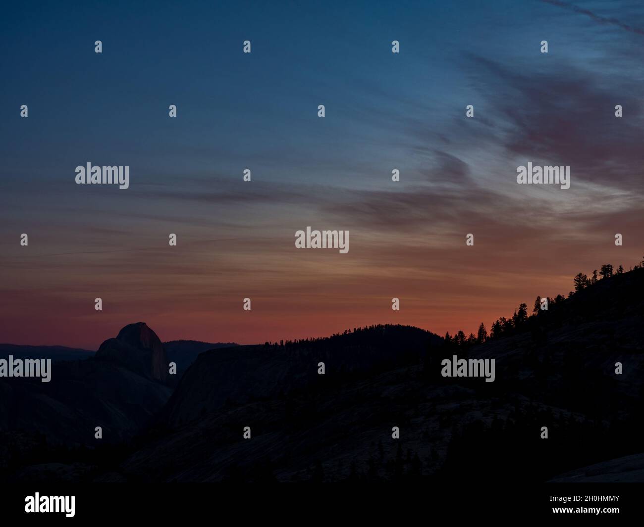 Sunset over Half dome from Olmstead Point in Yosemite National Park ...