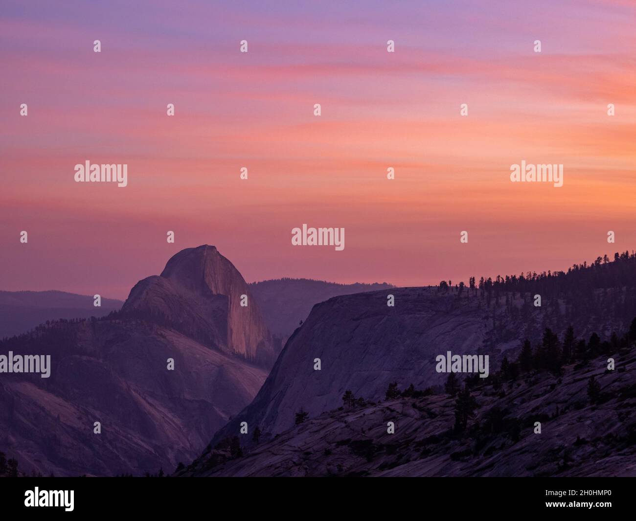 Yosemite half dome sunset hi-res stock photography and images - Alamy
