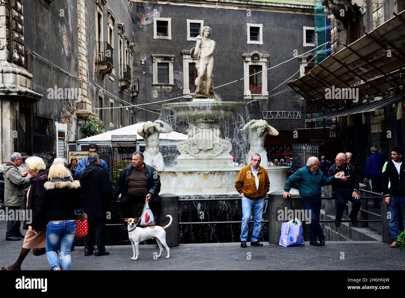 Sicilian men hi-res stock photography and images - Alamy