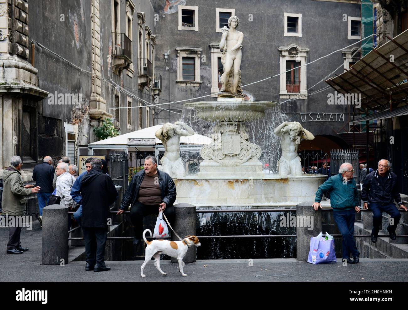 Sicilian men hi-res stock photography and images - Alamy
