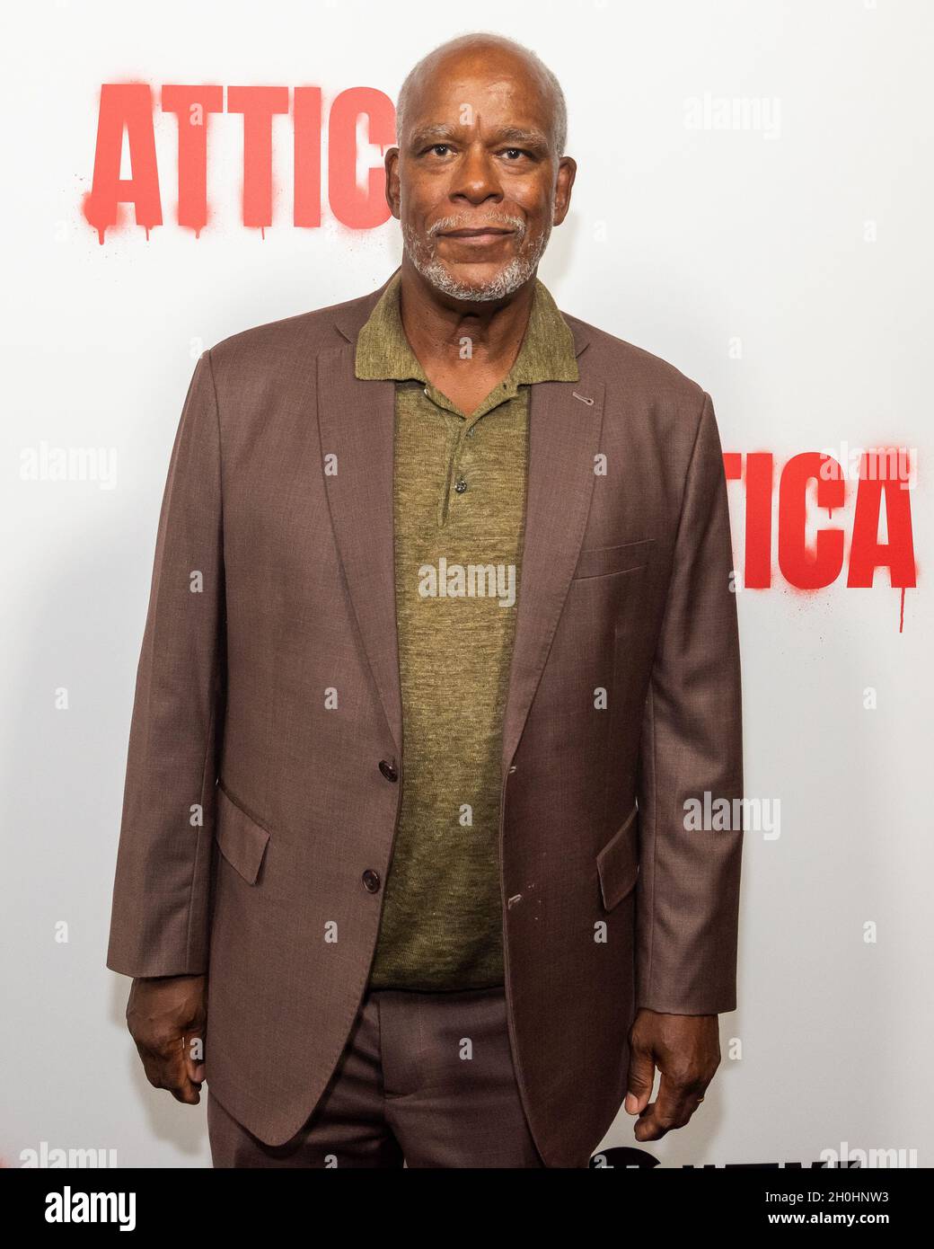 Topic studios hi-res stock photography and images - Alamy