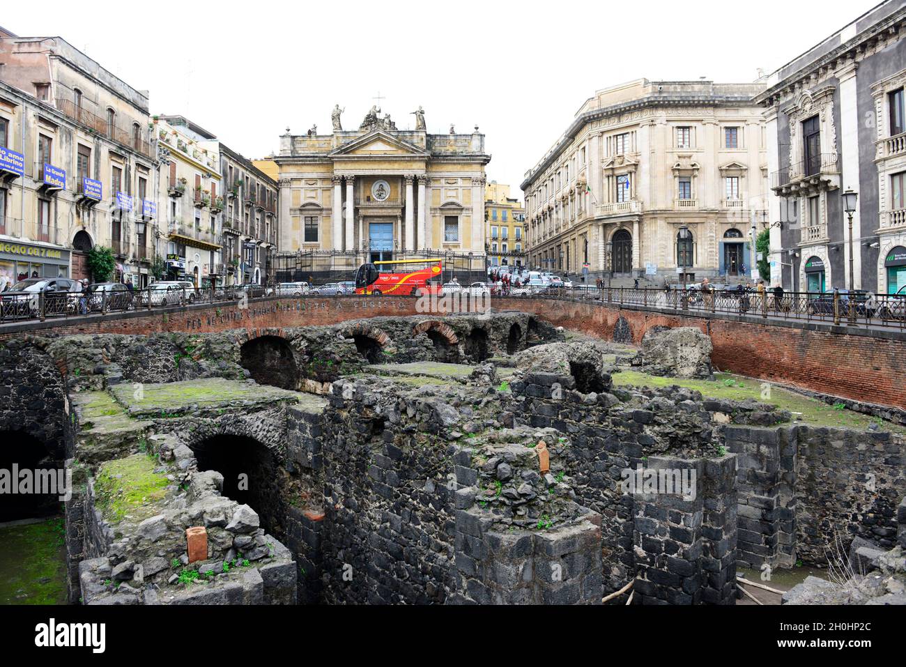 Roman Amphitheater of Catania at Piazza Stesicoro Stock Photo - Alamy