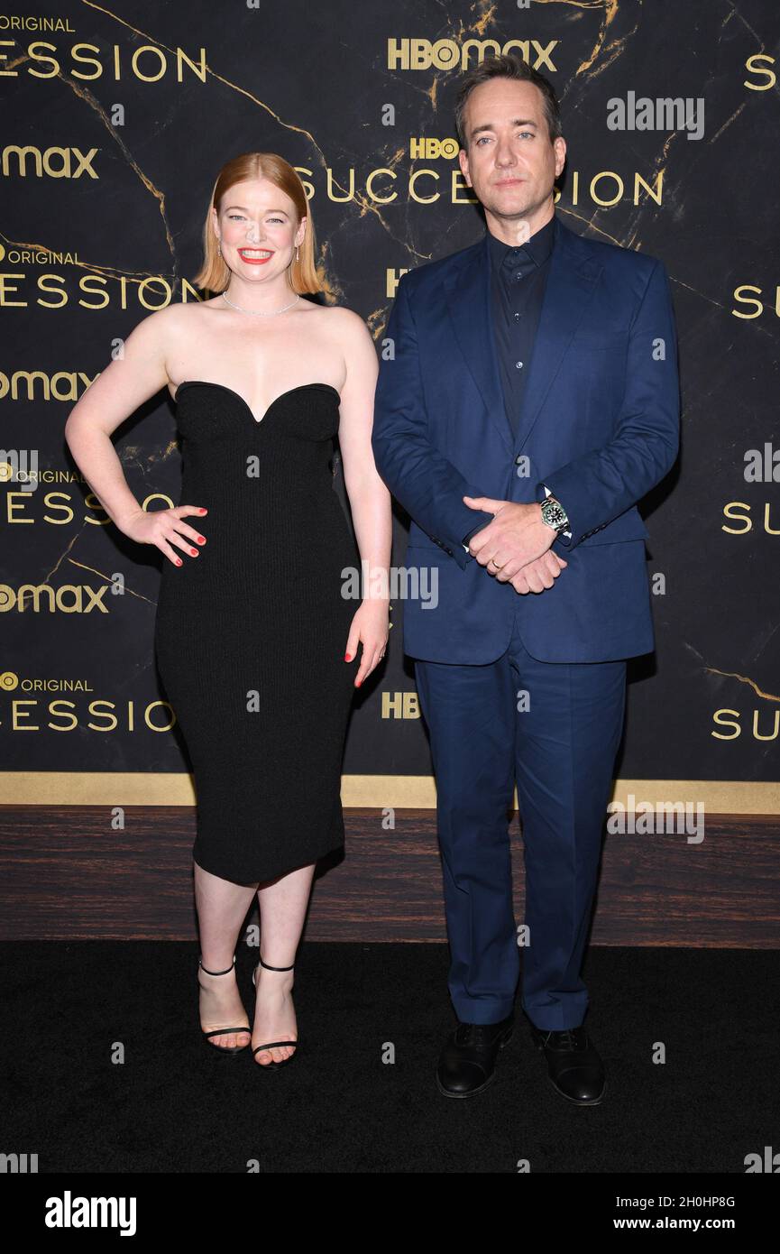 New York, USA. 12th Oct, 2021. (L-R) Sarah Snook and Matthew Macfadyen ...