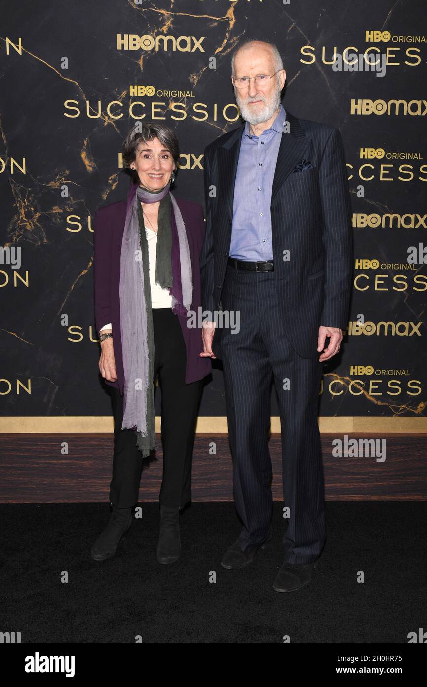 Anna stuart and james cromwell hi-res stock photography and images - Alamy