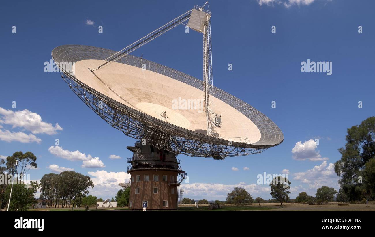 PARKES, AUSTRALIA - JAN, 13, 2021: a close shot of the csiro radio ...