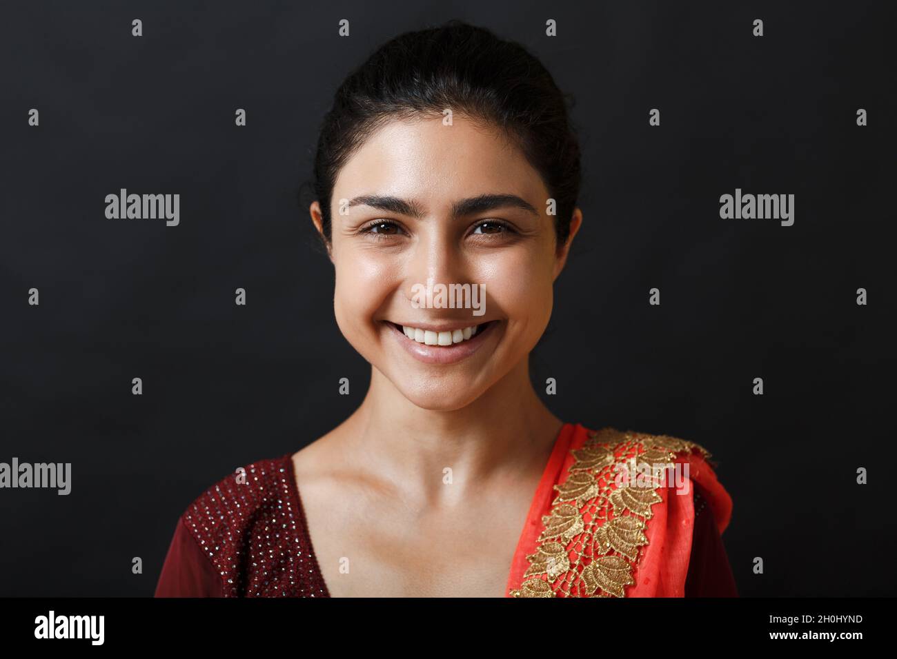 Portrait of young adult indian woman in sari. Smiling face Stock Photo ...