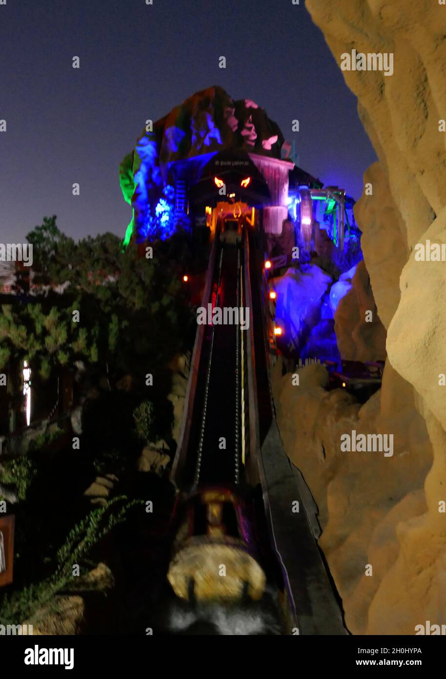 Buena Park, California, USA 10th October 2021 Halloween Hootenanny Log ...