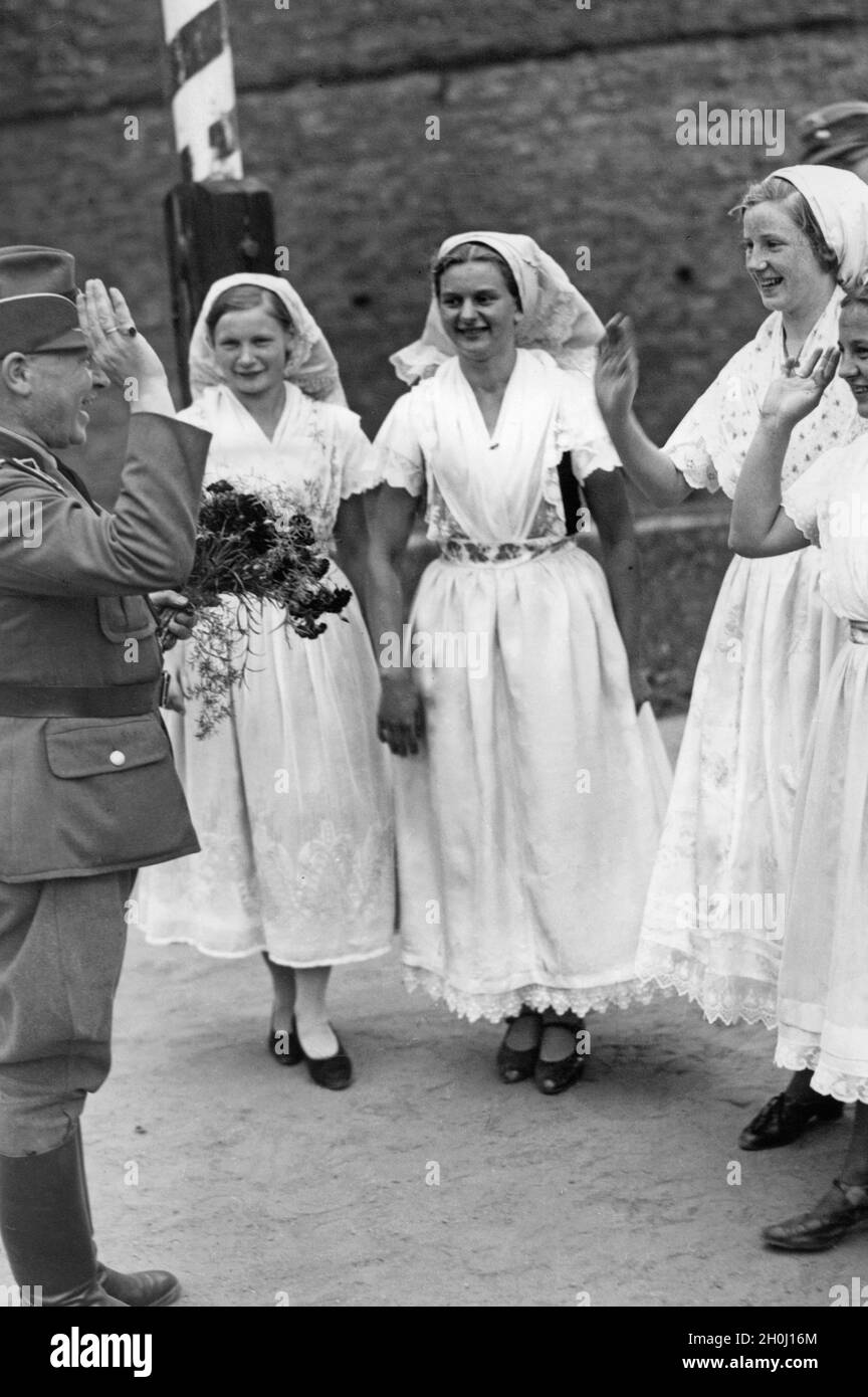 Reichsarbeitsdienst uniform hi-res stock photography and images - Alamy