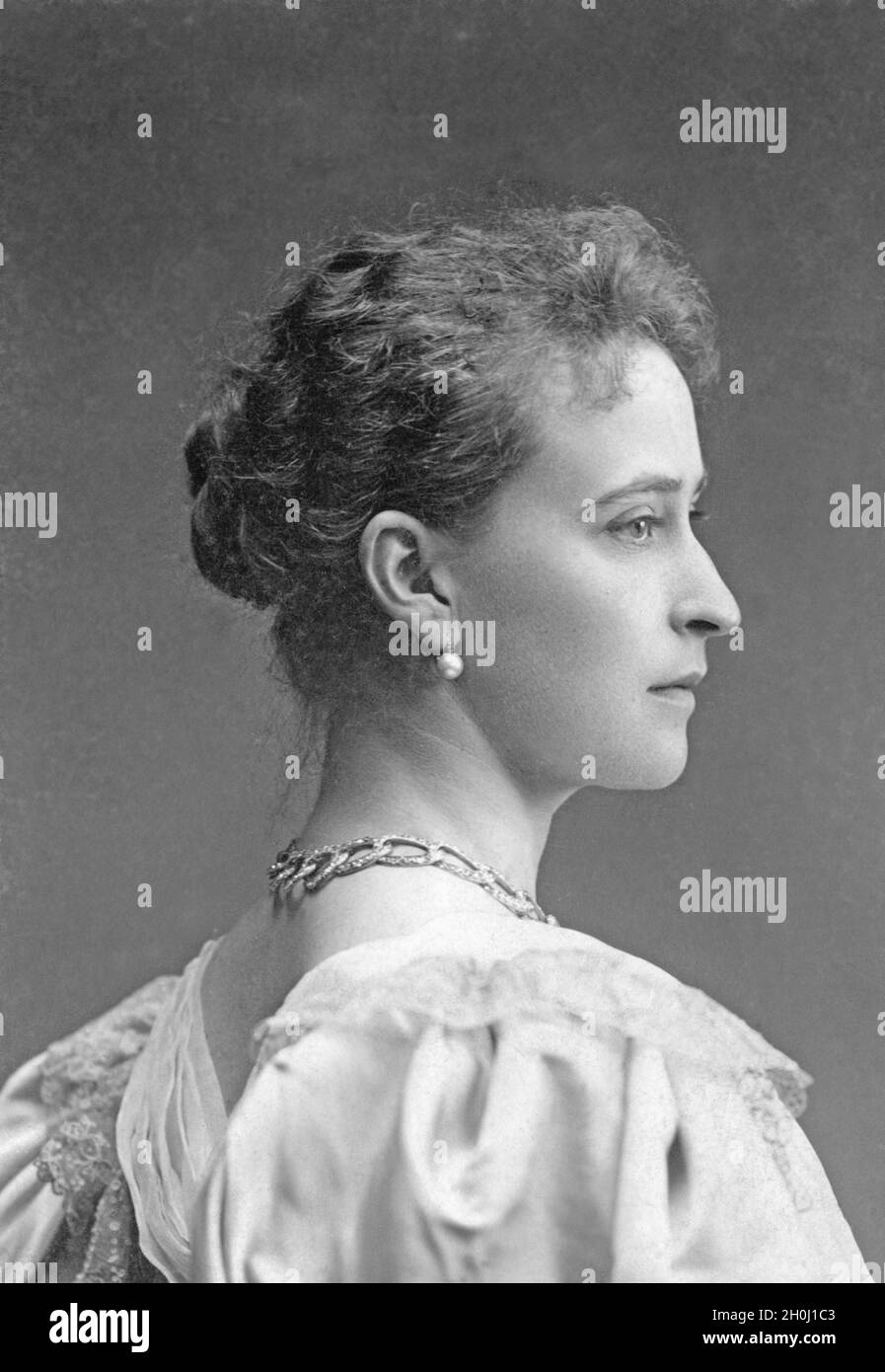 Grand Duchess Yelizaveta Fyodorovna, Princess of Hesse-Darmstadt and ...