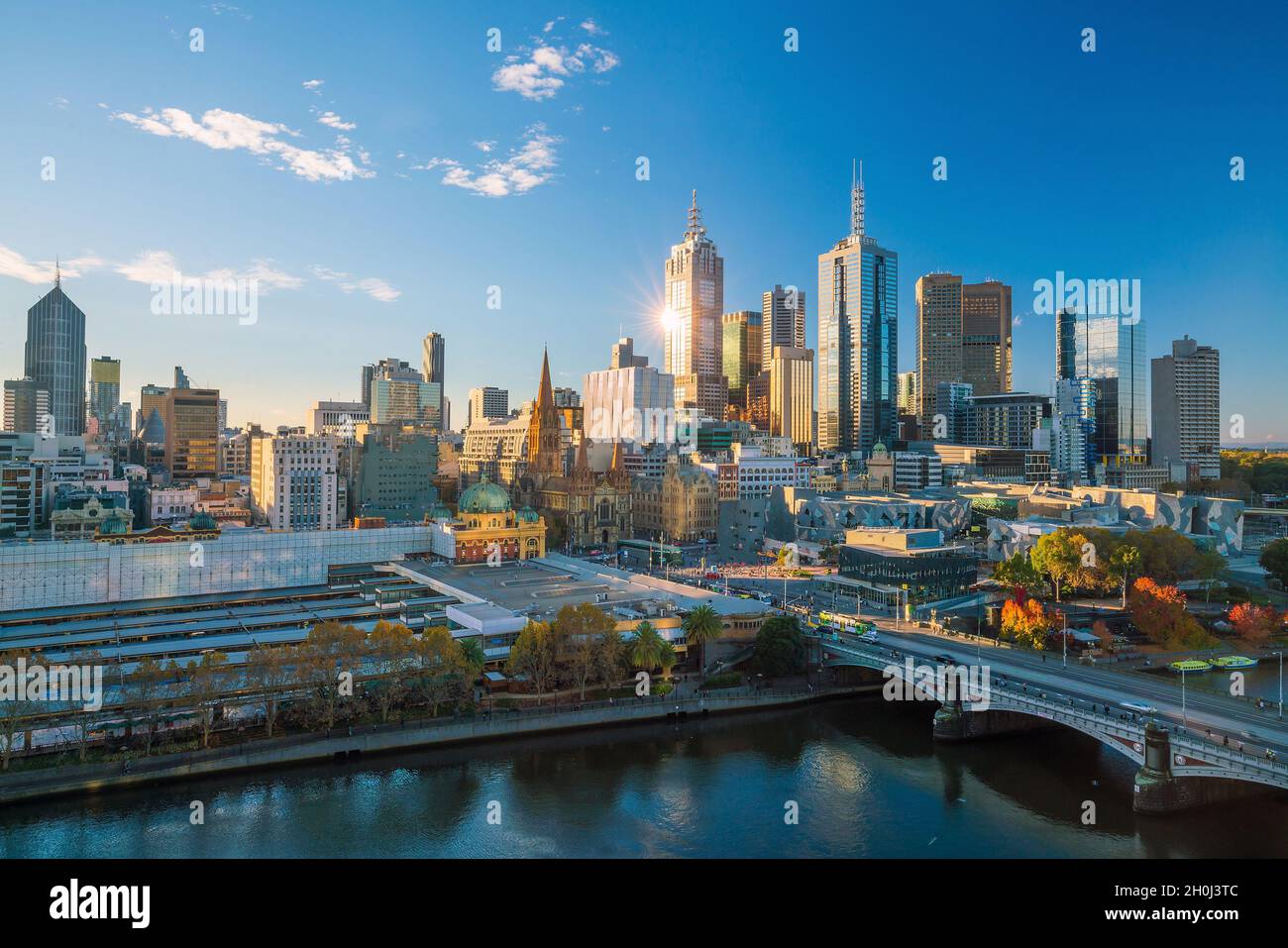 Melbourne city skyline in Australia with blue sky Stock Photo - Alamy