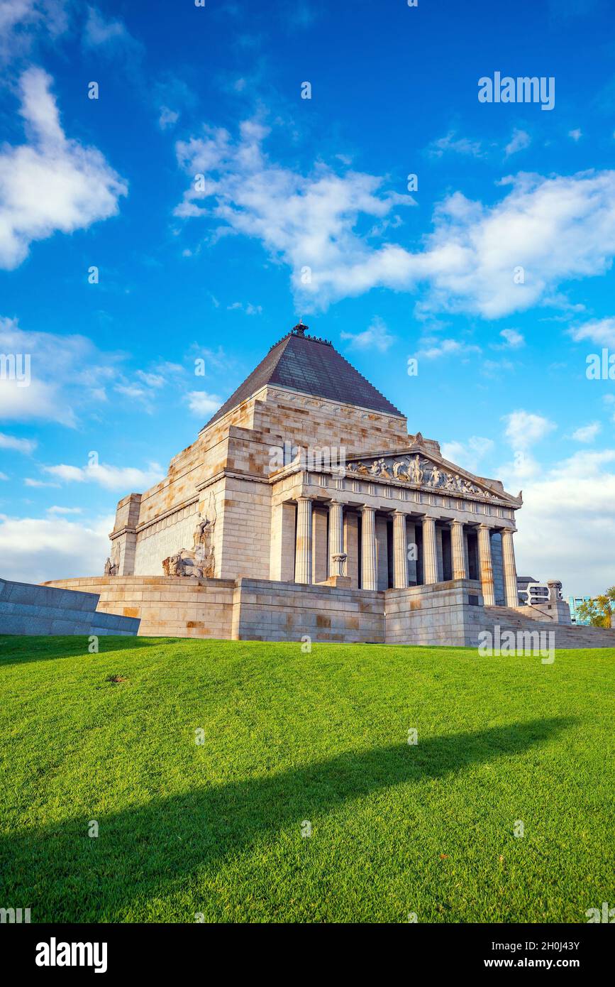 Shrine of remembrance the world war I & II memorial in Melbourne ...