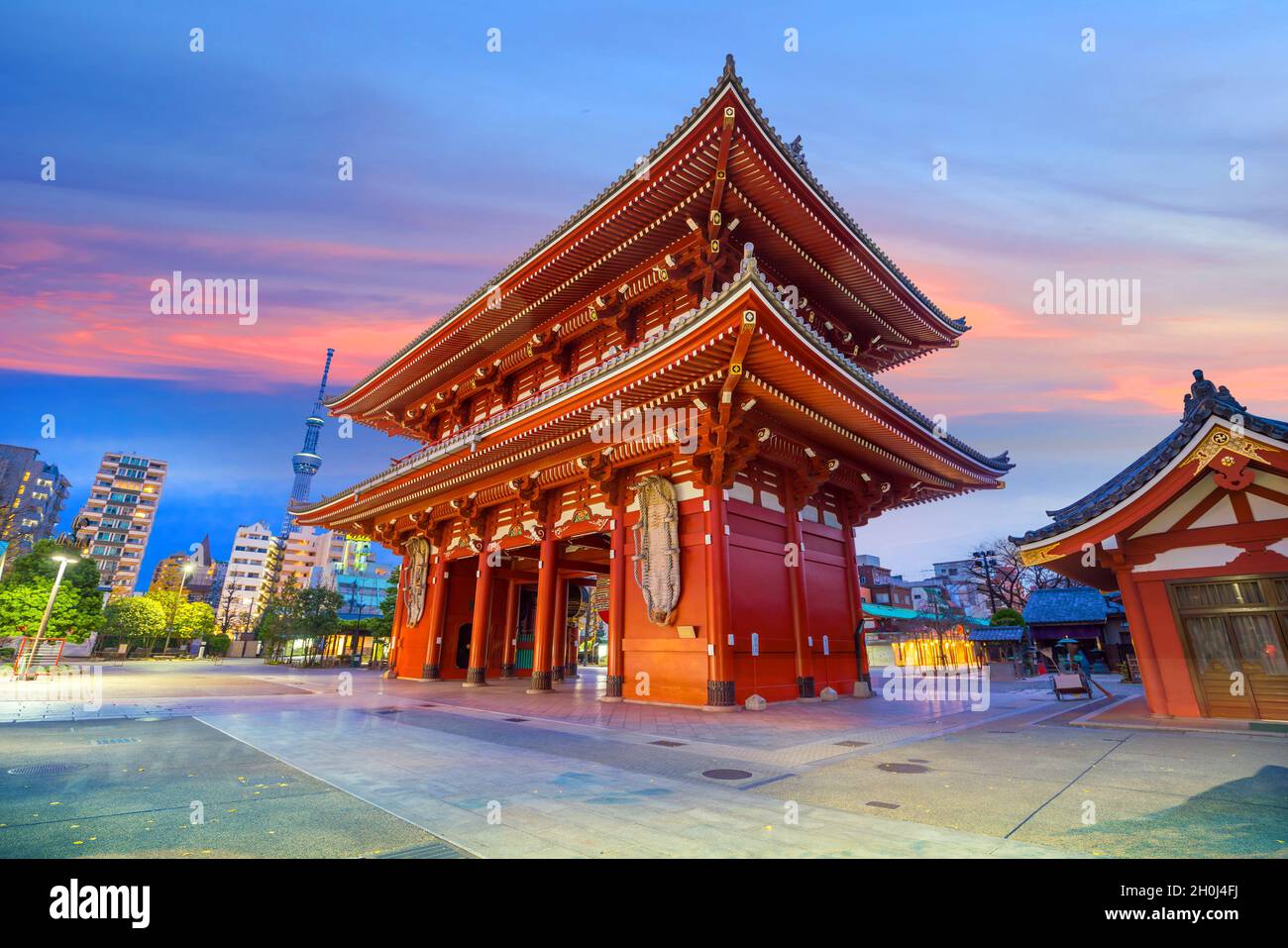 Sensoji temple in asakusa area hi-res stock photography and images - Alamy