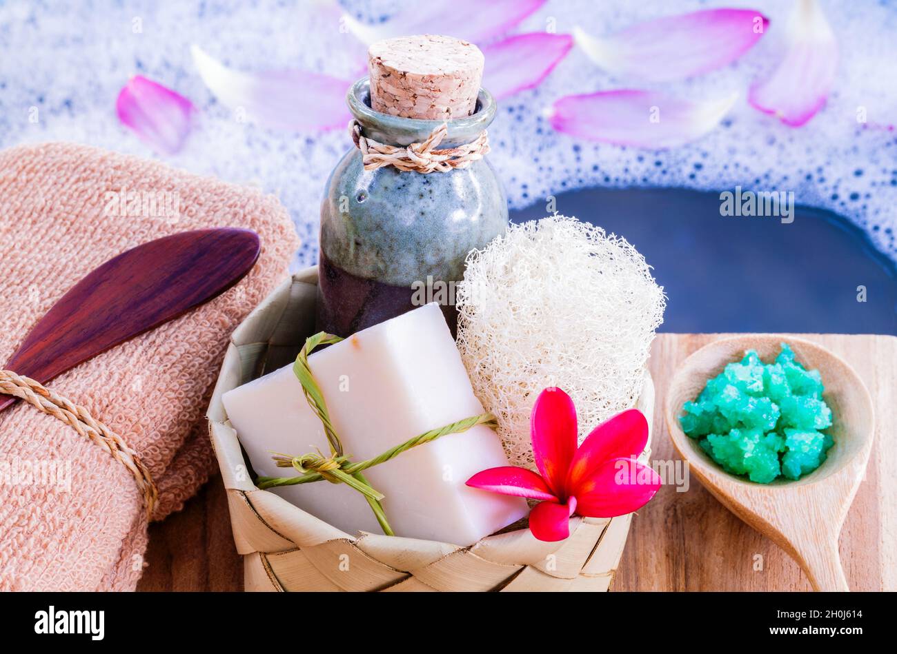 Spa and wellness treatment setup on wooden panel Stock Photo - Alamy
