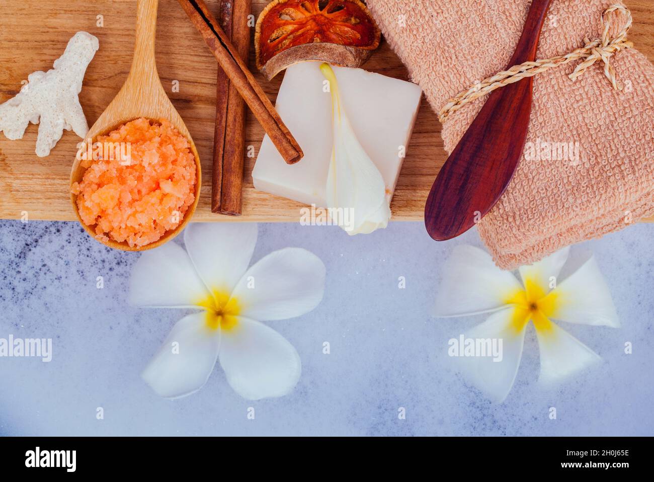 Spa and wellness treatment setup on wooden panel Stock Photo - Alamy