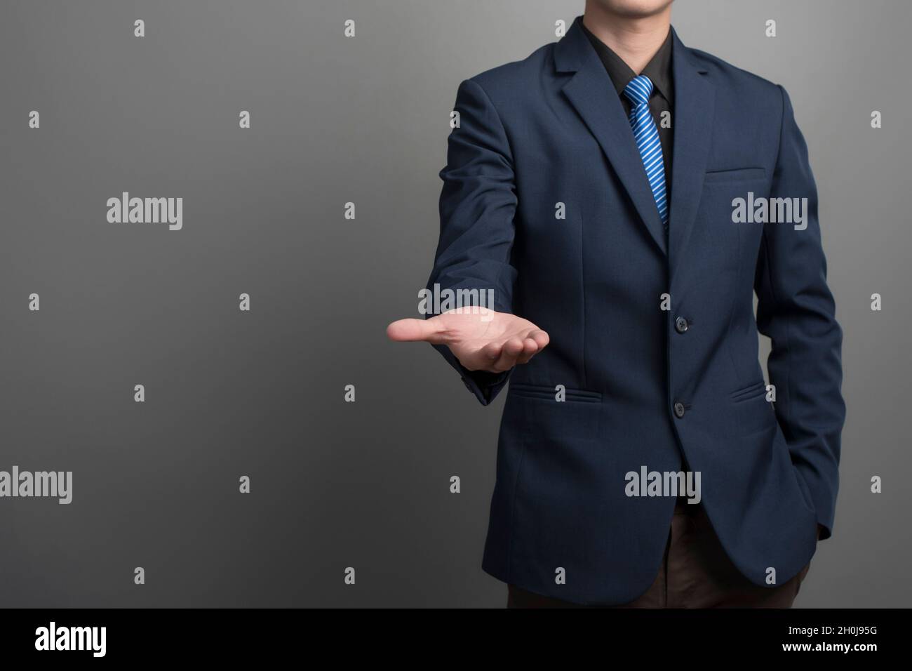 Open hand reaching offer help hi-res stock photography and images - Alamy
