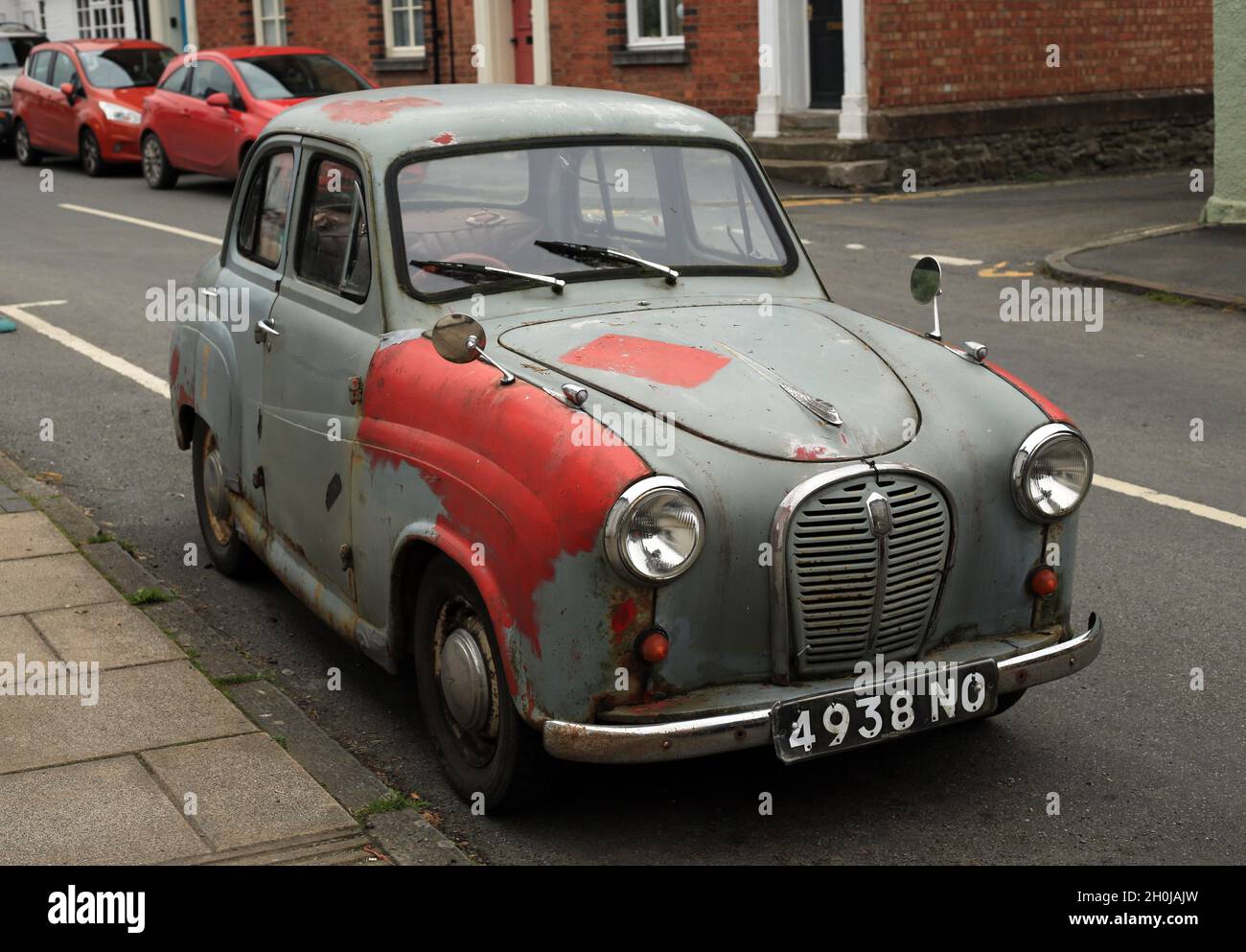 A rusty unrestored 1958 Austin A35 Stock Photo - Alamy