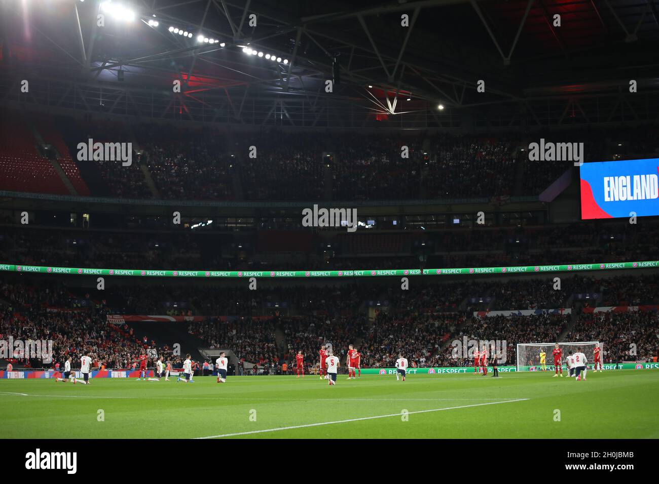 Wembley point hi-res stock photography and images - Alamy