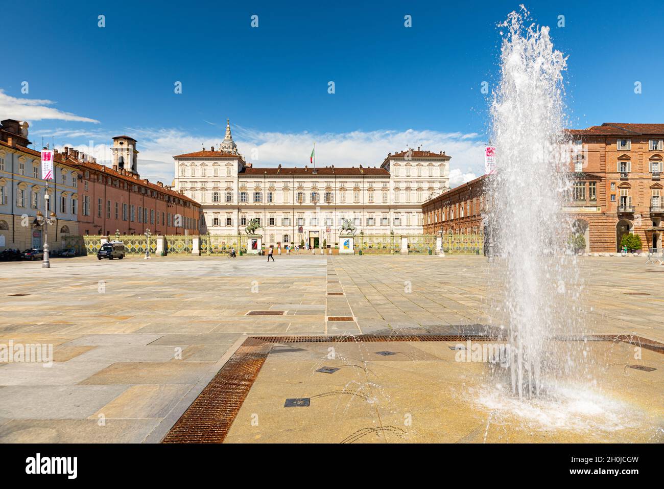 Castello square hi-res stock photography and images - Alamy