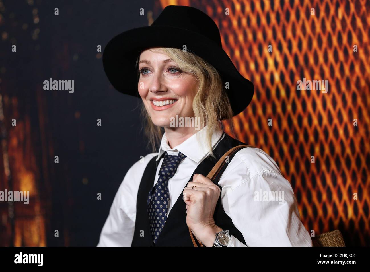 Judy greer halloween kills hi-res stock photography and images - Alamy