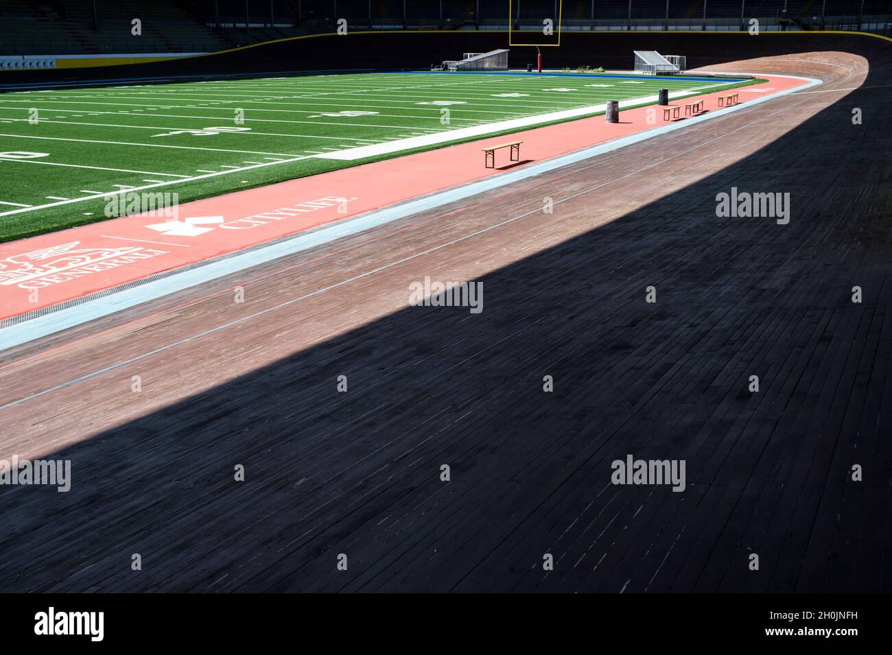 Velodromo milano hi-res stock photography and images - Alamy