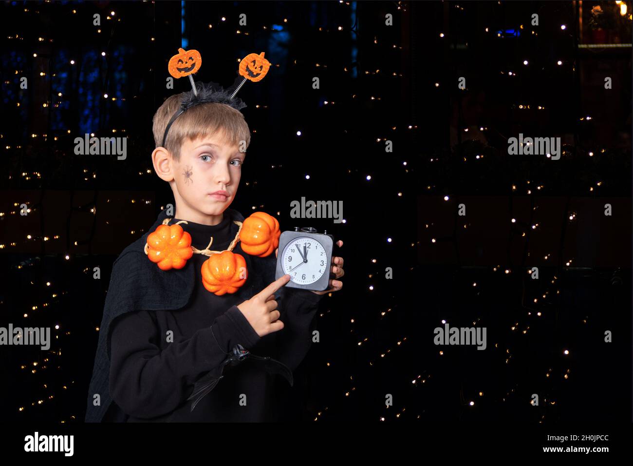 Black boy clock hi-res stock photography and images - Alamy