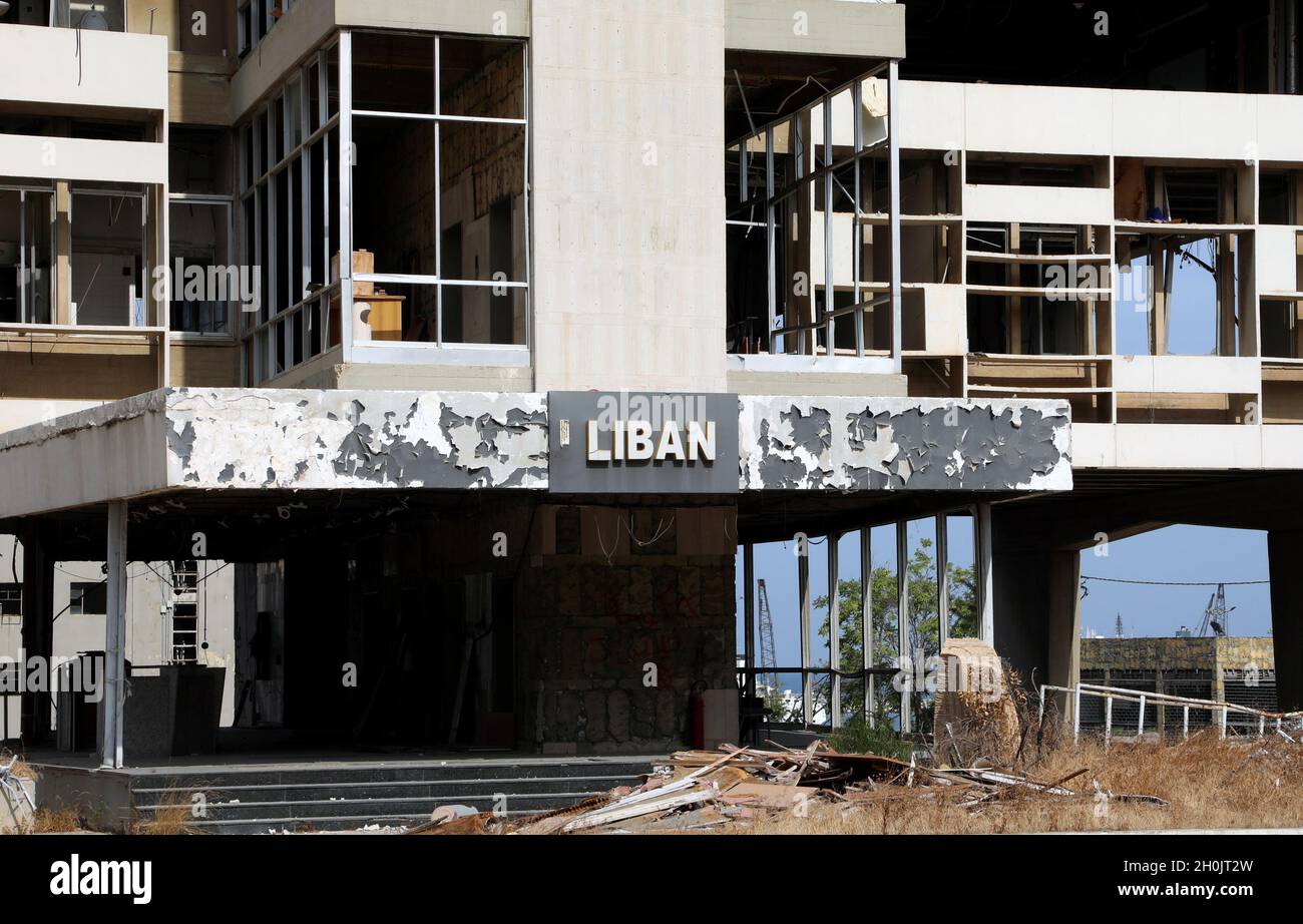 Lebanon Electricity Crisis High Resolution Stock Photography and Images ...