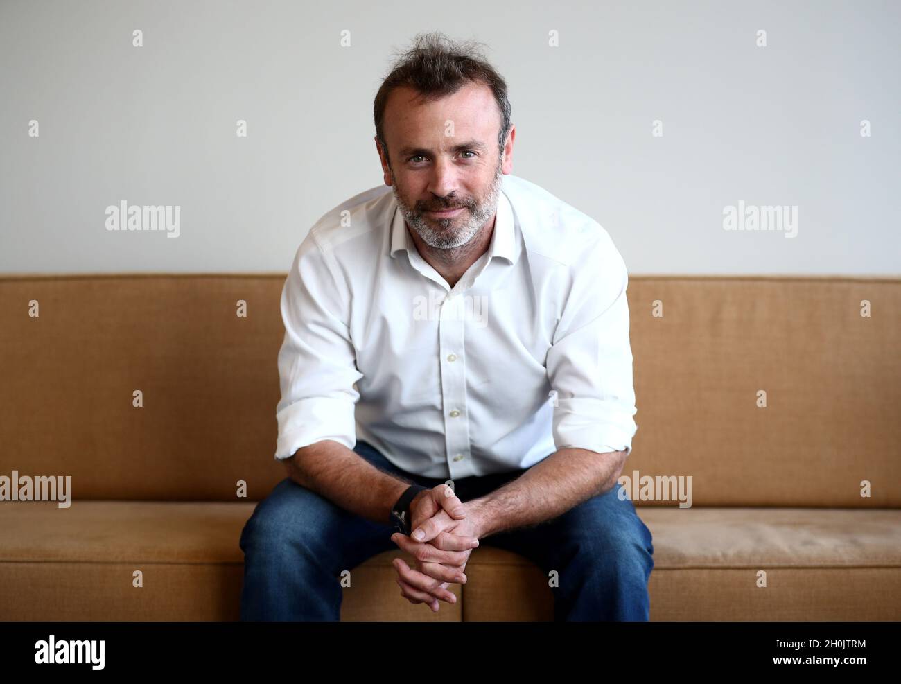 Vertical aerospace hi-res stock photography and images - Alamy