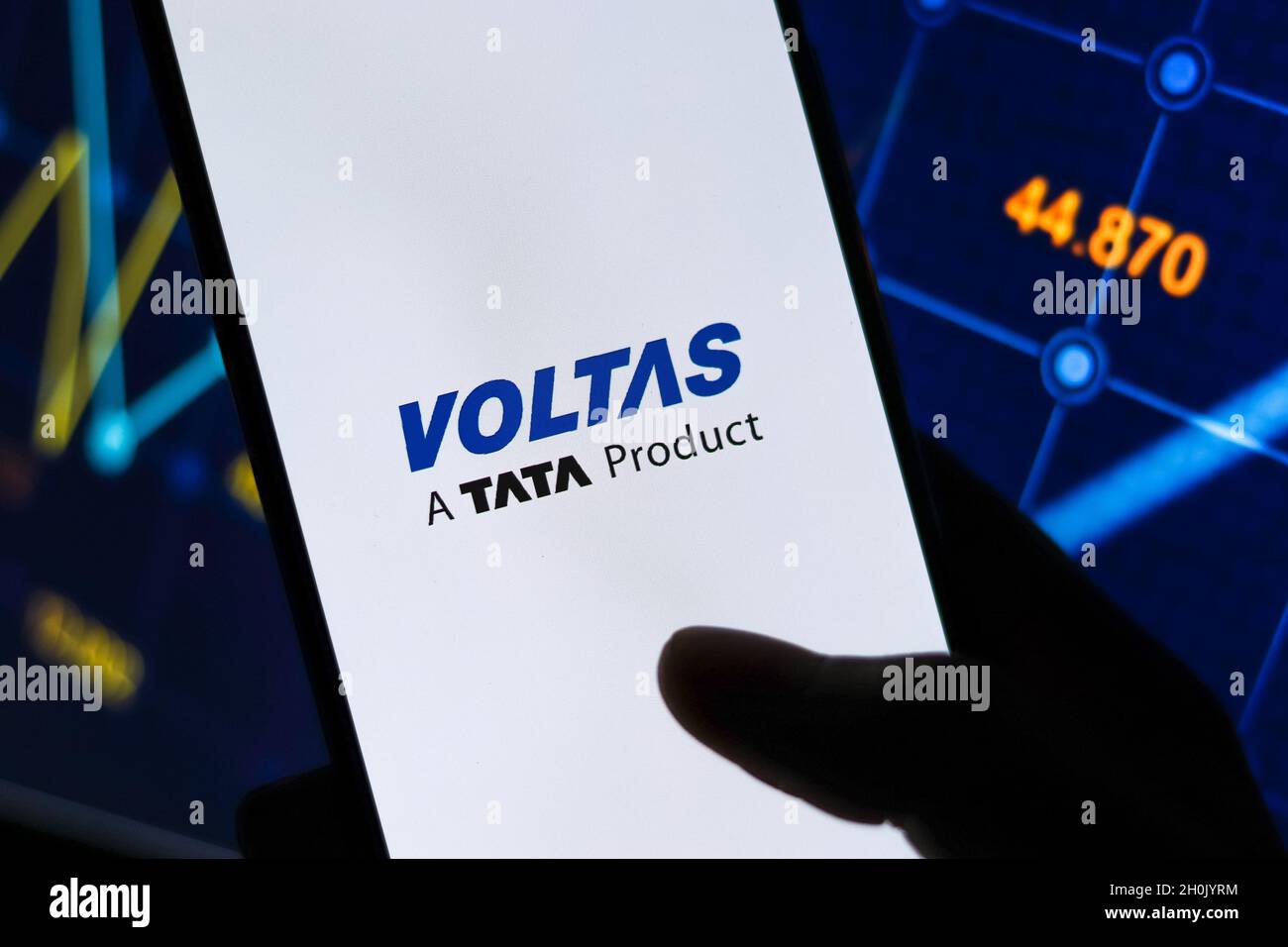 West Bangal, India - October 09, 2021 : Voltas logo on phone screen stock image Stock Photo - Alamy
