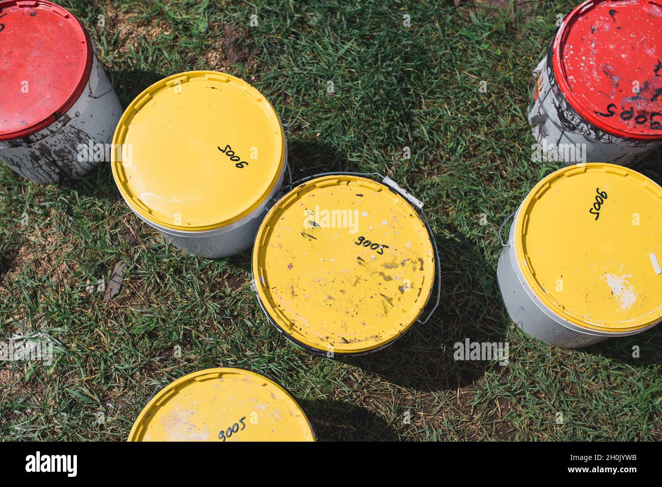 Yellow green red lid lids hi-res stock photography and images - Alamy