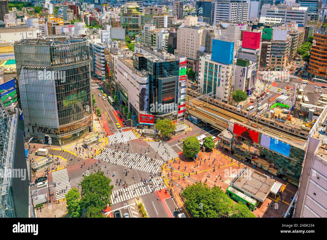 Shibuya day time hi-res stock photography and images - Alamy