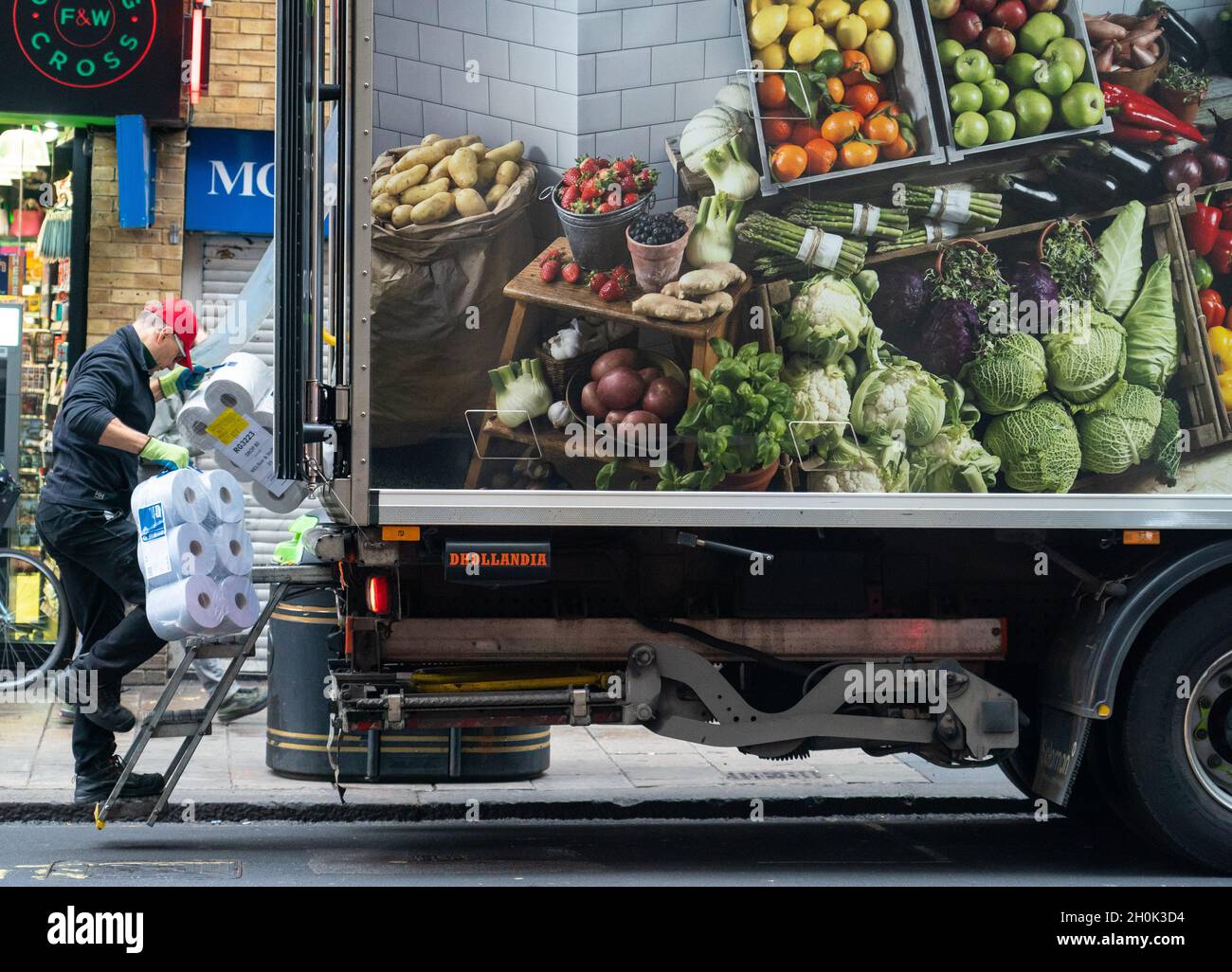 Advert for lorry drivers hi-res stock photography and images - Alamy