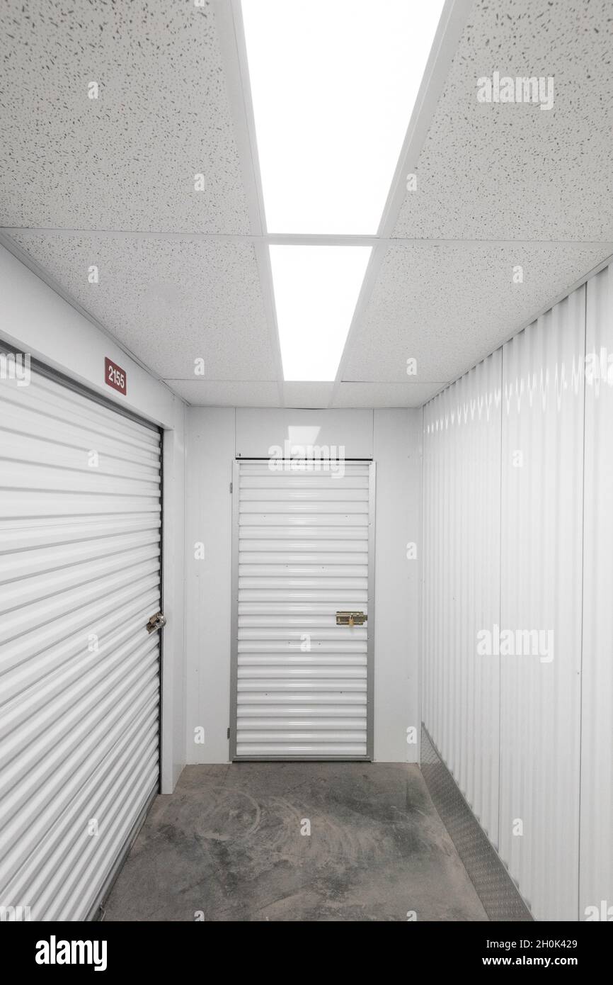 Inside storage hi-res stock photography and images - Alamy