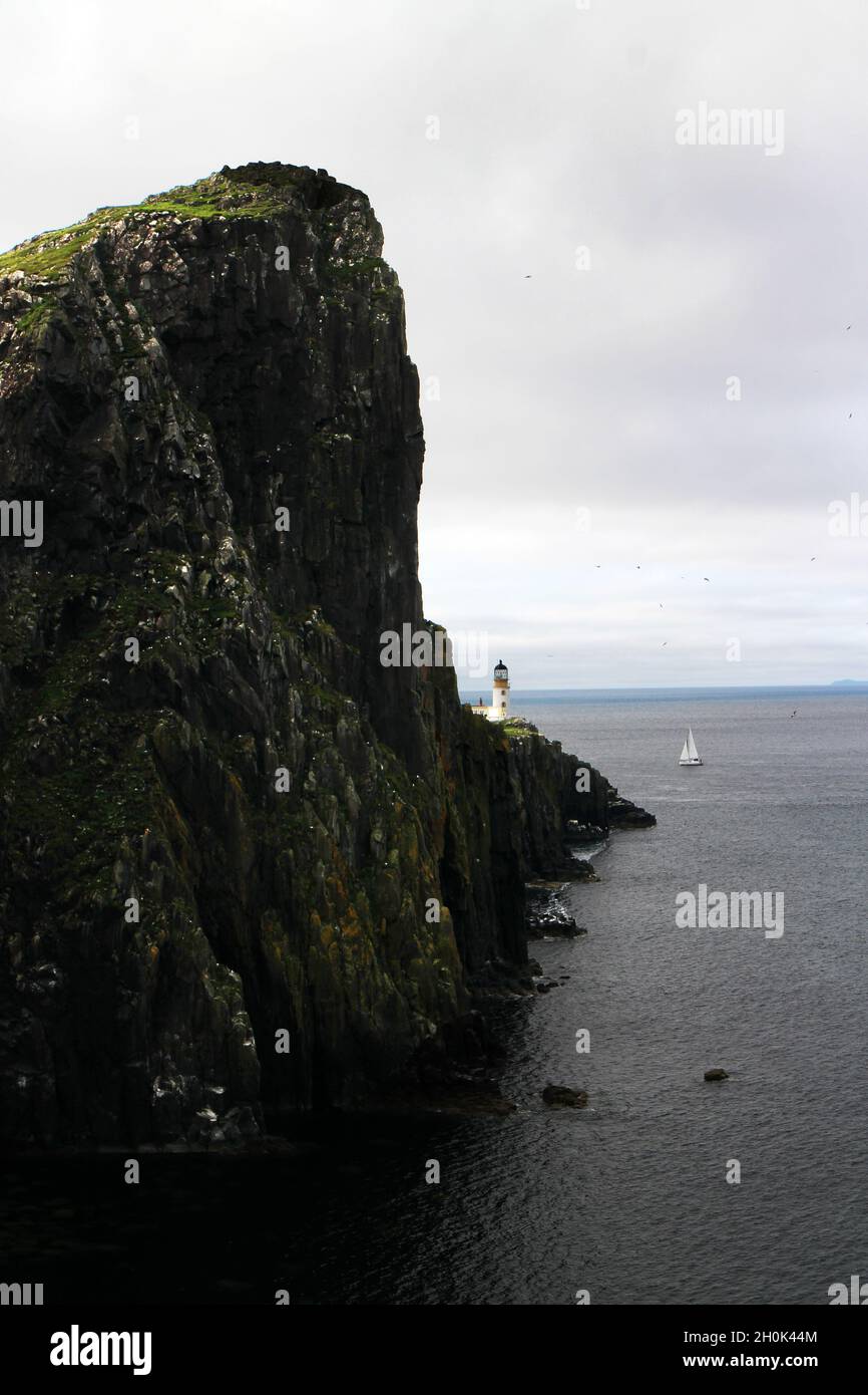 Neist cliff viewpoint hi-res stock photography and images - Alamy
