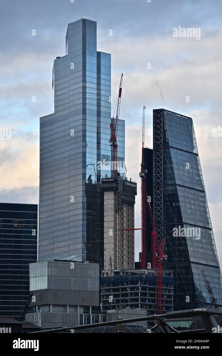 22 Bishopsgate is london latest skyscraper Stock Photo - Alamy