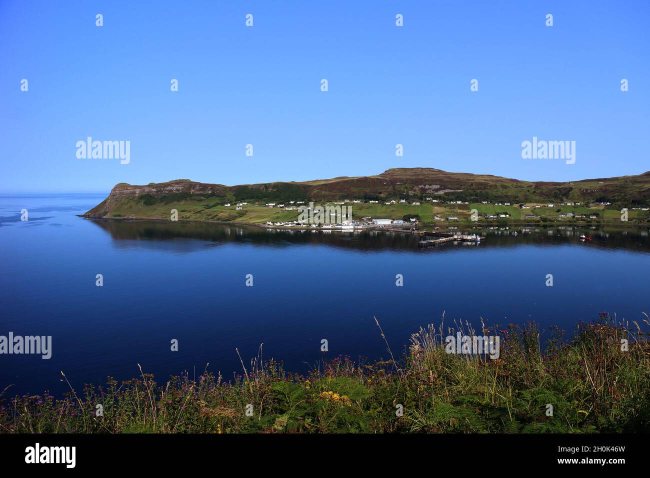 Uig pier hi-res stock photography and images - Alamy